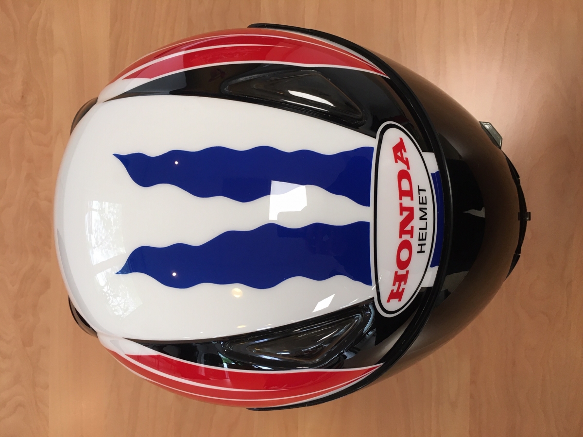 Helm spuiten - Beerten Motordesign & Spuitwerk in Borculo